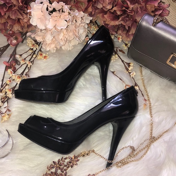 Stuart Weitzman | Shoes | Stuart Weitzman Peep Toe Platforms Pumps ...